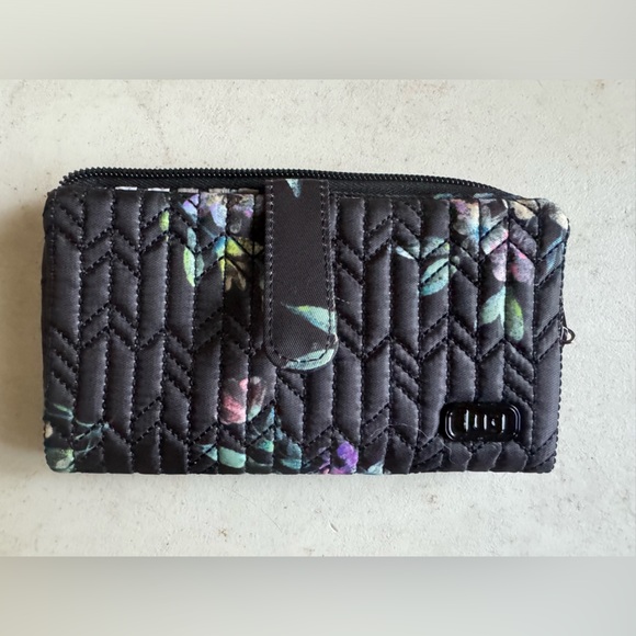 lug | Bags | Lug Tram Wallet Camo Orchid | Poshmark